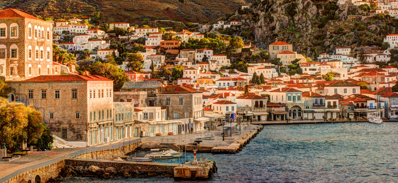 Αλλαγές στο λιμάνι της Υδρας -Ξύλινος διάδρομος στον μόλο και νέες ...