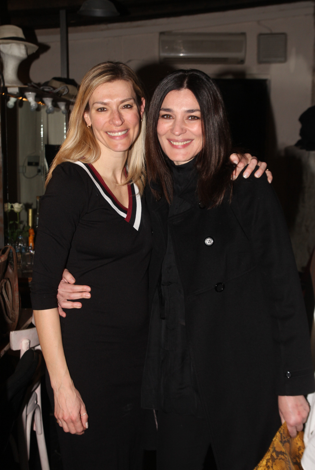 «Αυτό το κορίτσι το αγαπώ» -Αγκαλιά στην παραλία Μαρία Ναυπλιώτου και ...