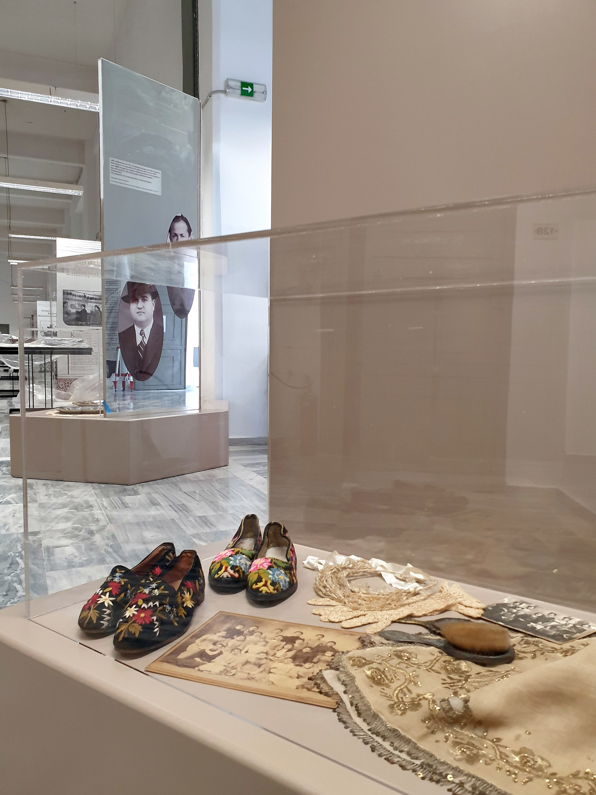 Στο Καπνεργοστάσιο η έκθεση της Βουλής για τους Μικρασιάτες και την ...