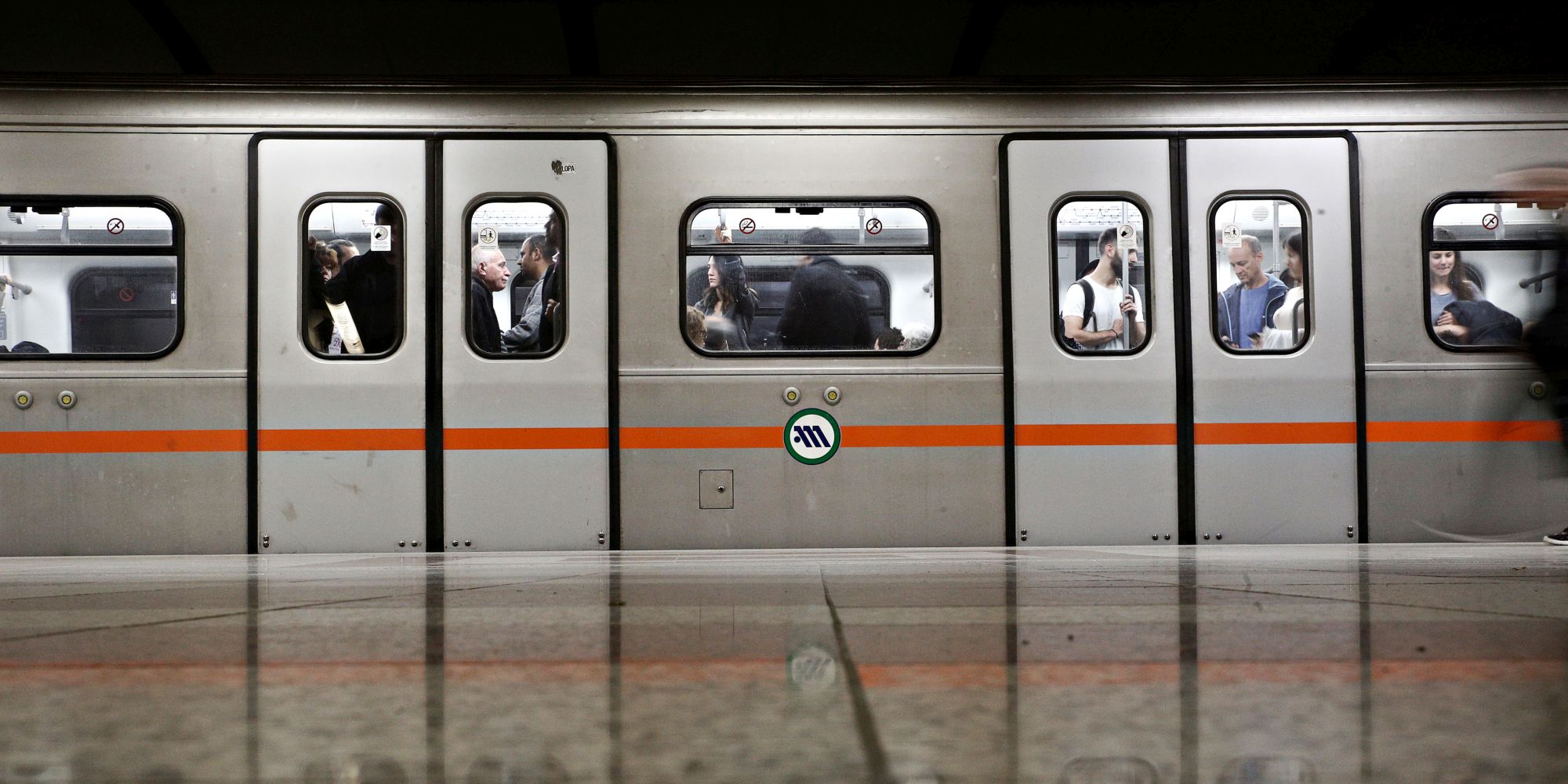 Μετρό και Τραμ: Τα τελευταία δρομολόγια την Παραμονή της Πρωτοχρονιάς ...