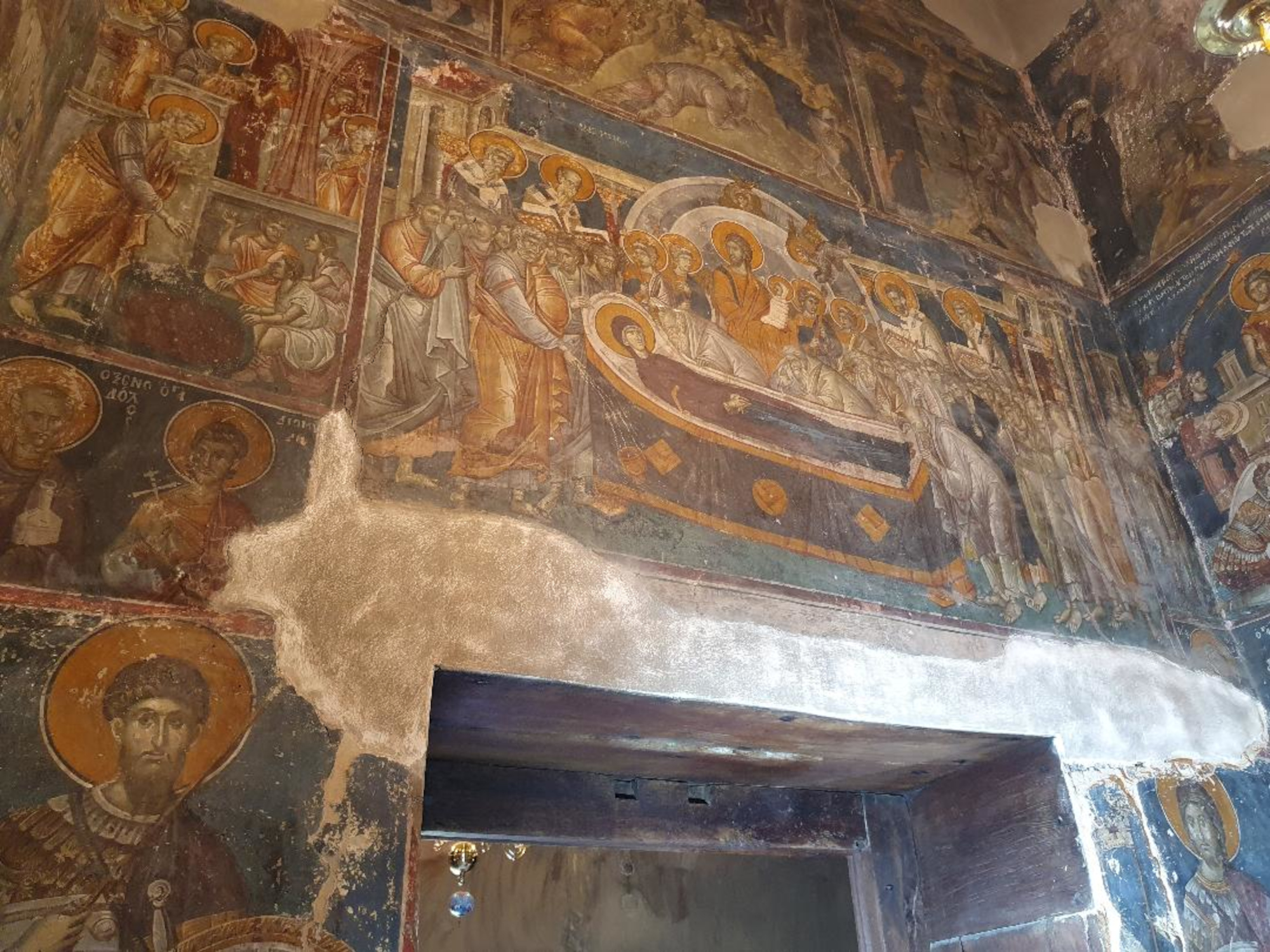 Άγιος Νικόλαος ο Ορφανός, με τις σπάνιες αγιογραφίες: Ο ναός όπου ...