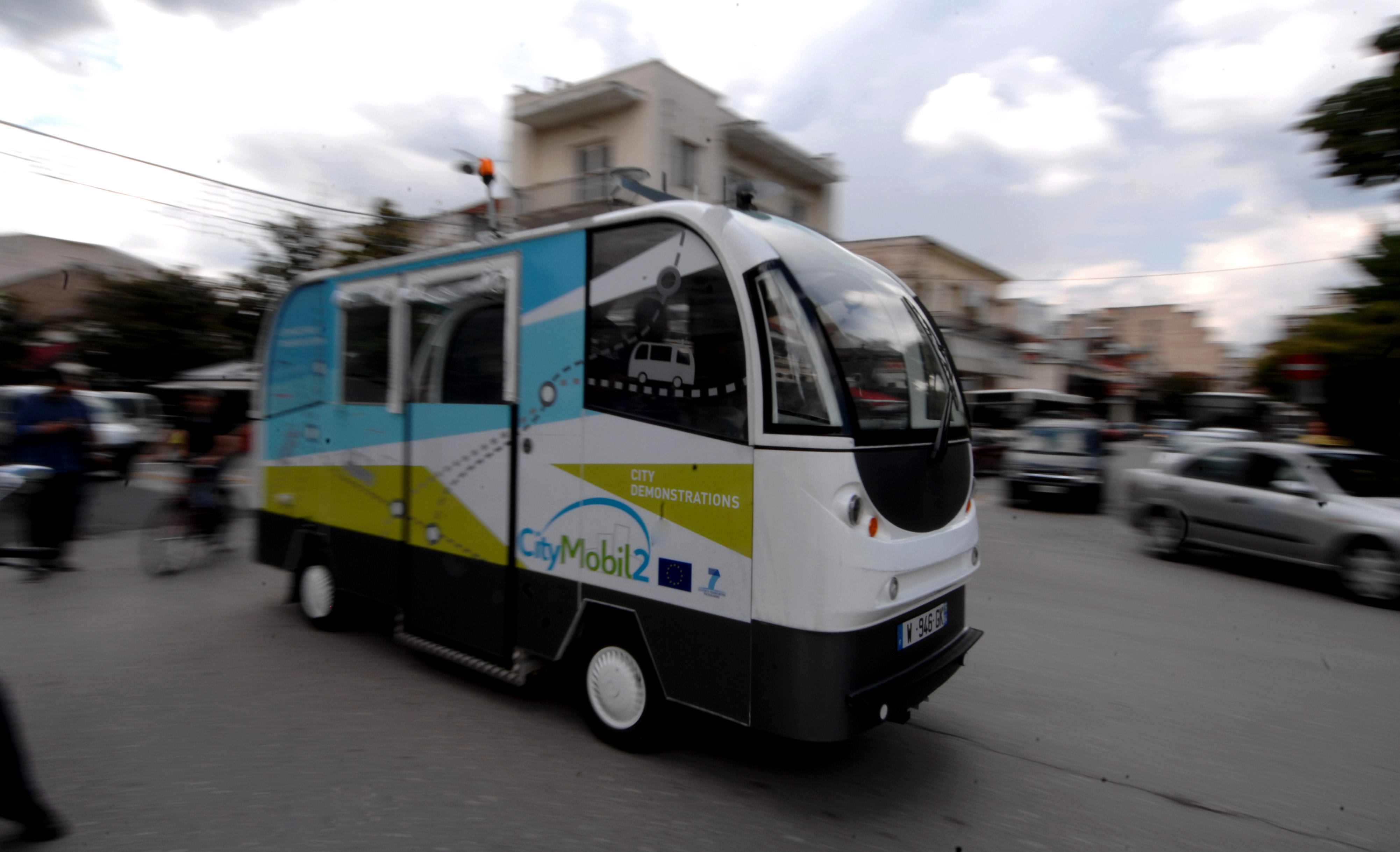 Το «λεωφορείο χωρίς οδηγό» έκανε την πρώτη του διαδρομή στα Τρίκαλα ...