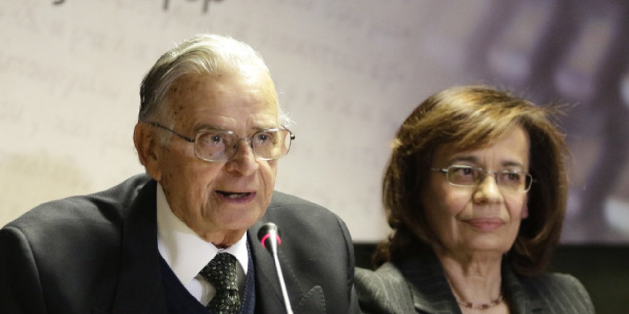 Εφυγε από τη ζωή ο ιστορικός, φιλόλογος και δοκιμιογράφος Σαράντος Καργάκος - iefimerida.gr