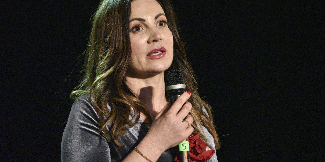 Η Βίκυ Φλέσσα έγινε γιαγιά και αποκάλυψε την ηλικία της [βίντεο ...