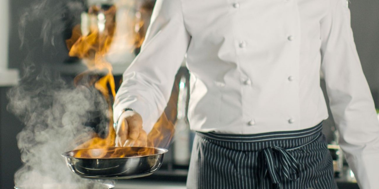 5 hot Ελληνες σεφ που γνωρίσαμε μέσα από το MasterChef και που θα ...