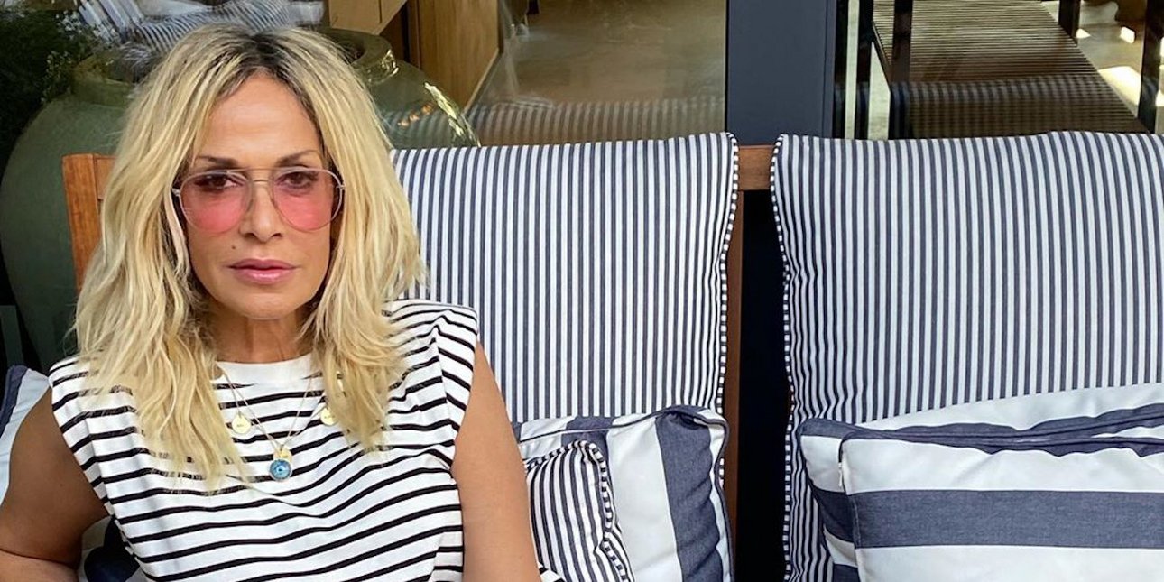 Αννα Βίσση: Ο εγγονός της τραγουδάει το τραγούδι της και εκείνη «λιώνει ...