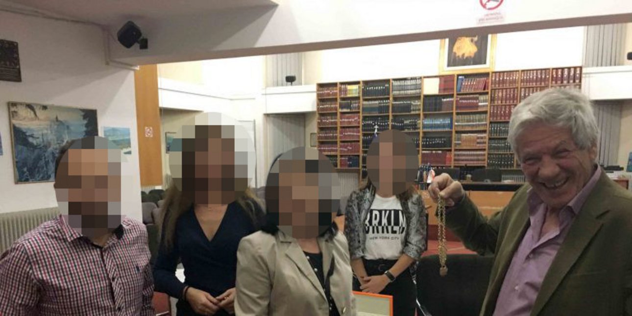 Οταν ο Μάκης Μπαλαούρας οργάνωνε bazaar της Folli Follie στη Ζαχάρω ...