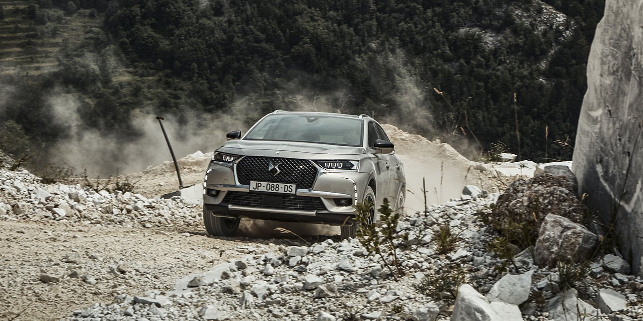 DS 7 Crossback E-Tense 4X4: Το plug-in hybrid που σε πάει παντού - iefimerida.gr