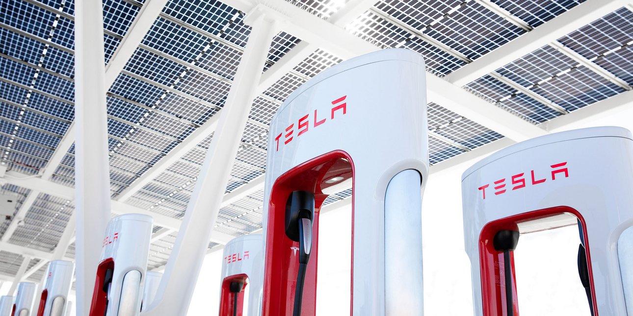 «Tesla Gate»: Αποζημιώσεις 13.000 ευρώ για «κόφτη» σε ταχύτητα φόρτισης ...