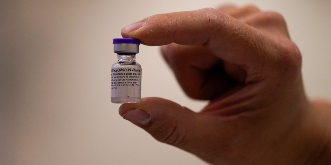 ΕΜΑ: Το εμβόλιο της Pfizer μπορεί να διατηρηθεί μέχρι και ένα μήνα σε ...