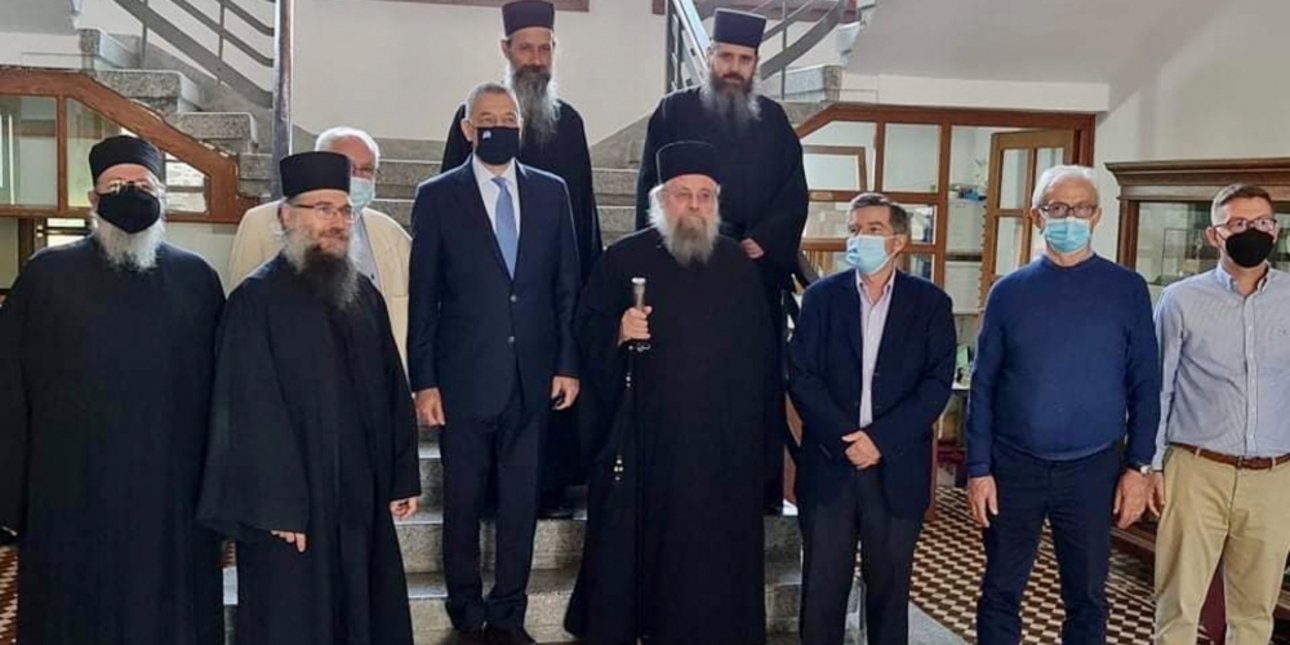 Στο Αγιο Ορος ο υφ. Αμυνας Αλκιβιάδης Στεφανής [εικόνες] - iefimerida.gr