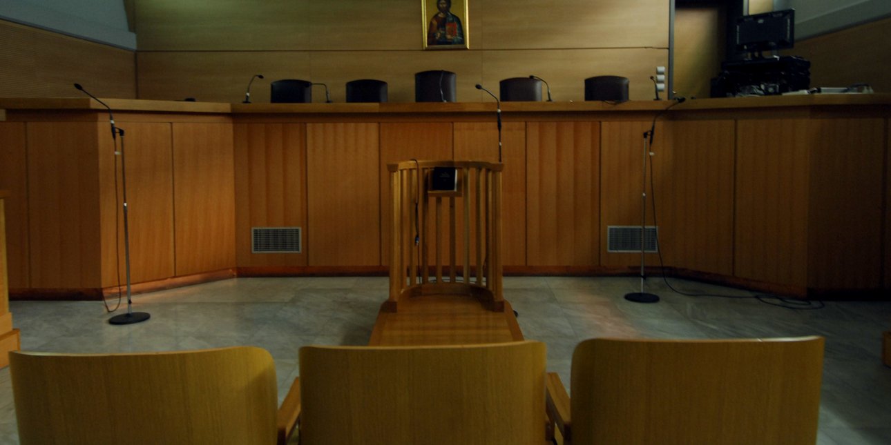 Κοζάνη: Αναβλήθηκε ξανά η δίκη του συζυγοκτόνου στο Βελβεντό -Την ...