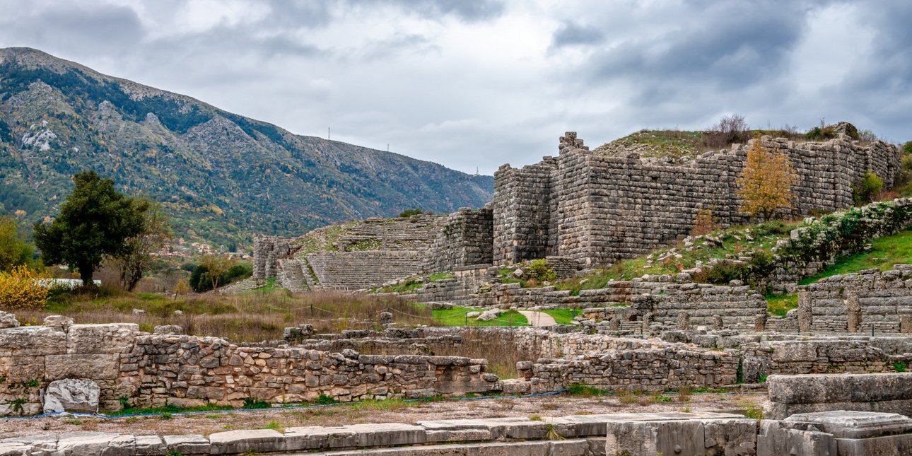 Tα ελάσματα του Μαντείου της Δωδώνης, στον δρόμο για τον κατάλογο ...