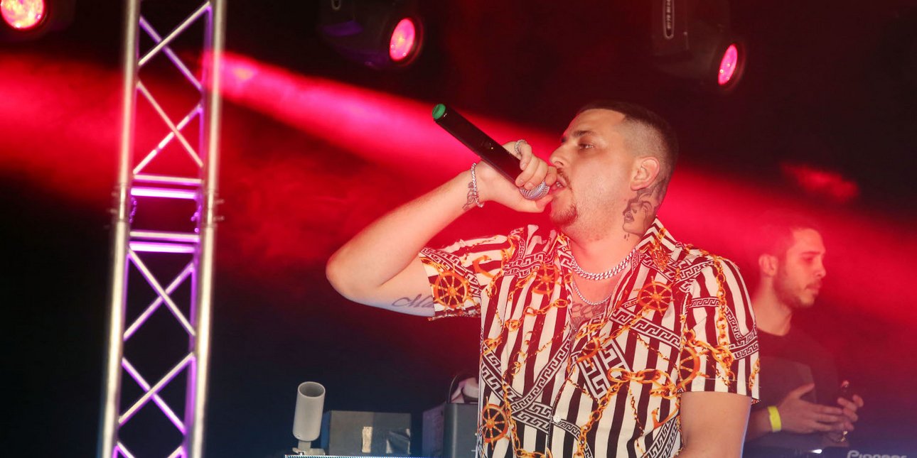 Οταν ο Mad Clip έλεγε: «Eίμαι κοντράκιας, είμαι γκαζάκιας, τι να κάνω ...