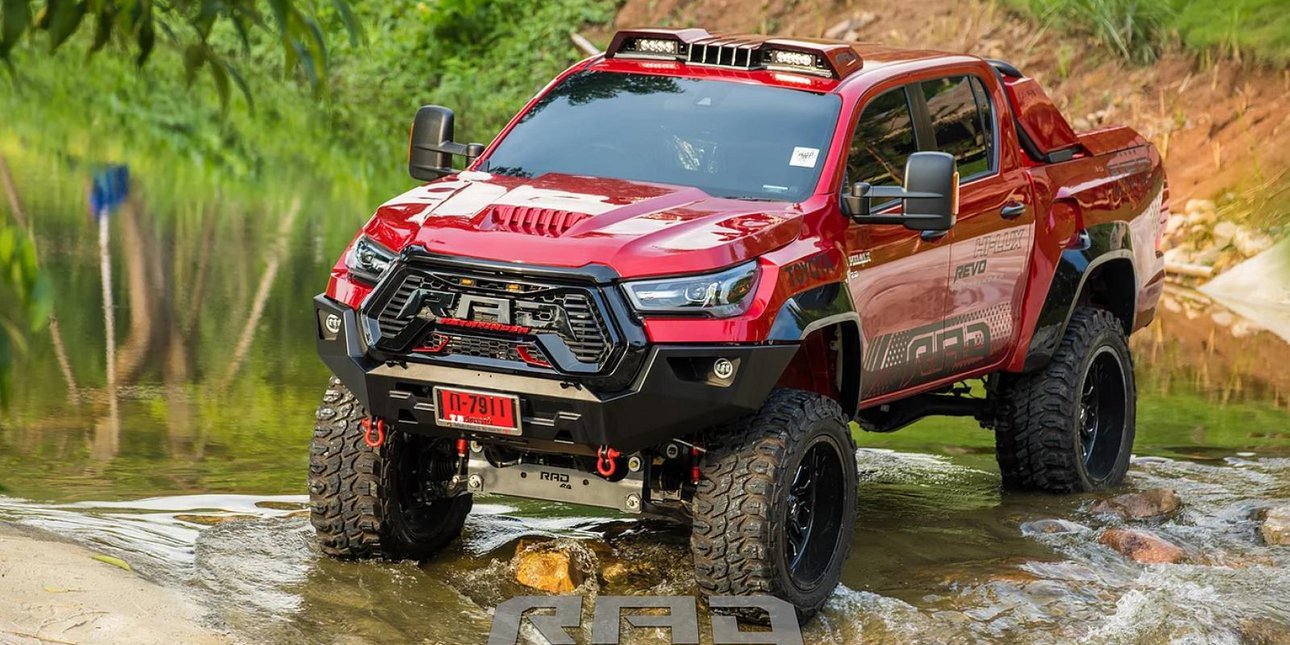 Ένα μοναδικό Toyota Hilux με απίστευτες off road δυνατότητες ...