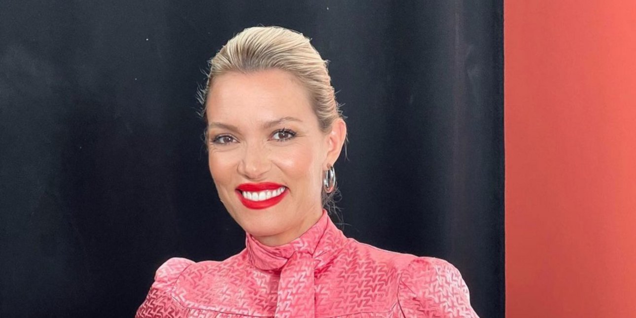 Η Βίκυ Καγιά 15 χρονών σε φωτογράφιση περιοδικού το '93 -Με καστανά ...