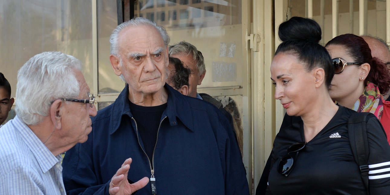 Άκης Τσοχατζόπουλος: Βρέθηκαν στα αρχεία του κωδικοί που ίσως ...