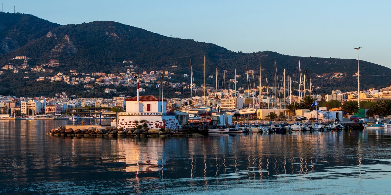 Λέσβος: Το λιμάνι της Μυτιλήνης ενδιάμεσος σταθμός της ακτοπλοϊκής ...