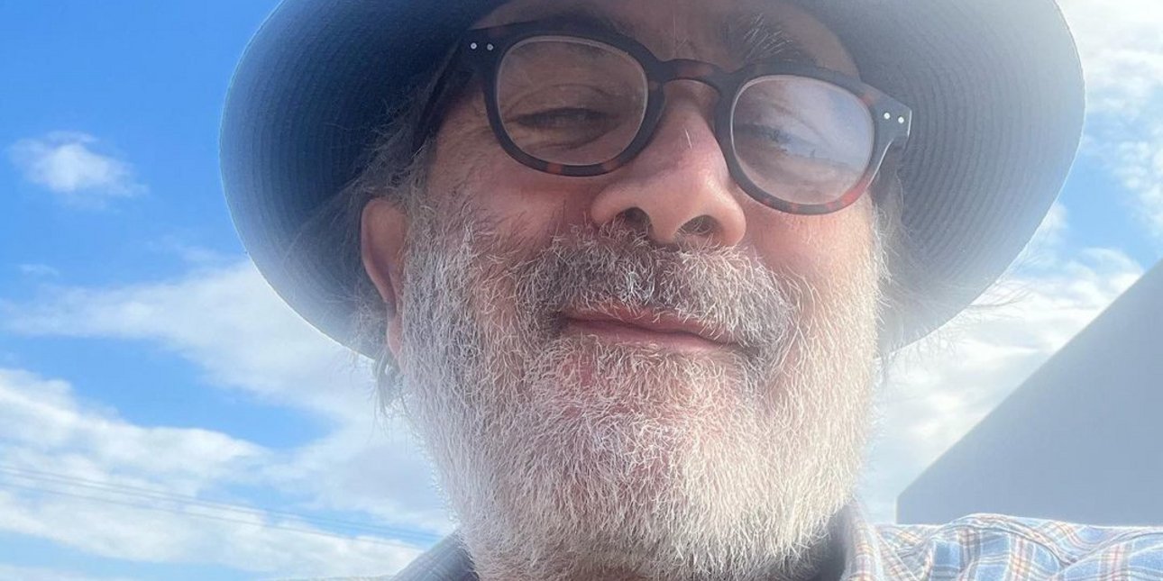 Ο Λάκης Λαζόπουλος χορεύει ζεϊμπέκικο στο Καστελόριζο και γίνεται viral ...