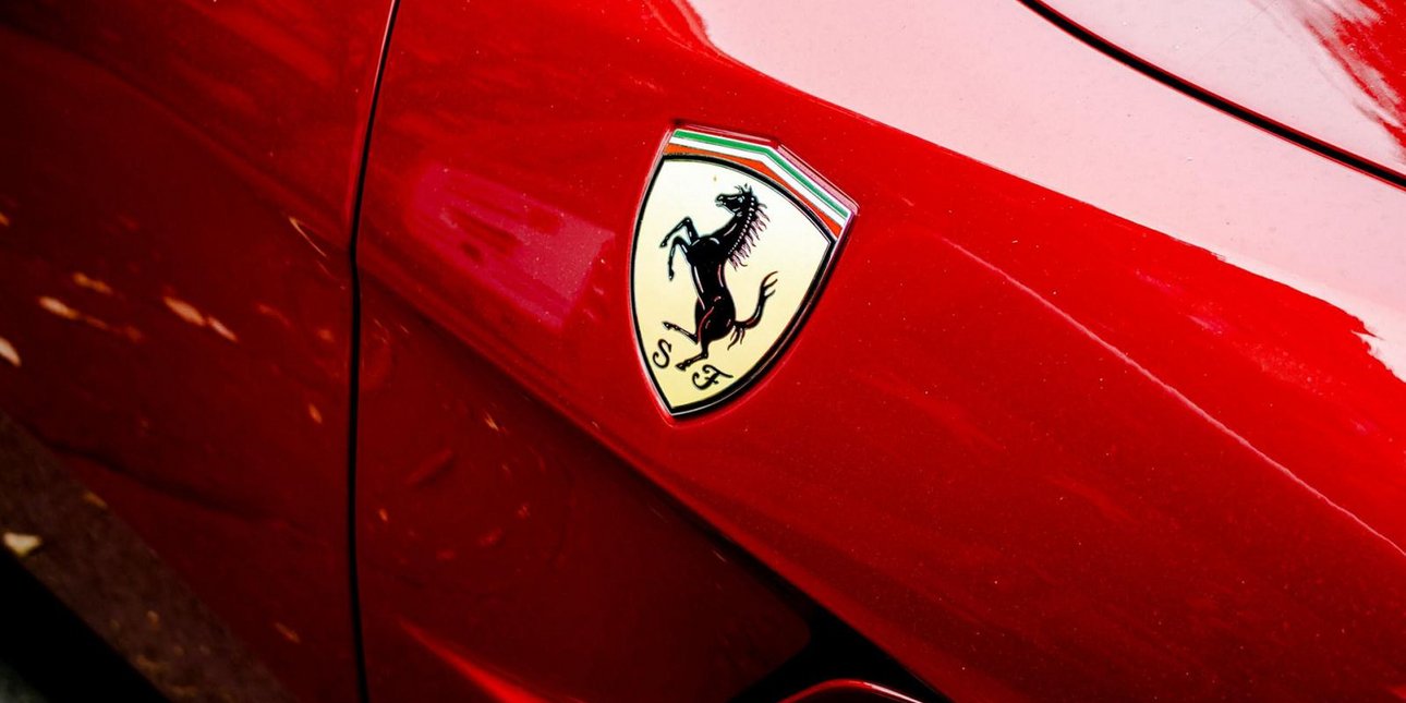 Ποια χρώματα απαγορεύει δια ροπάλου η Ferrari στα αυτοκίνητά της ...