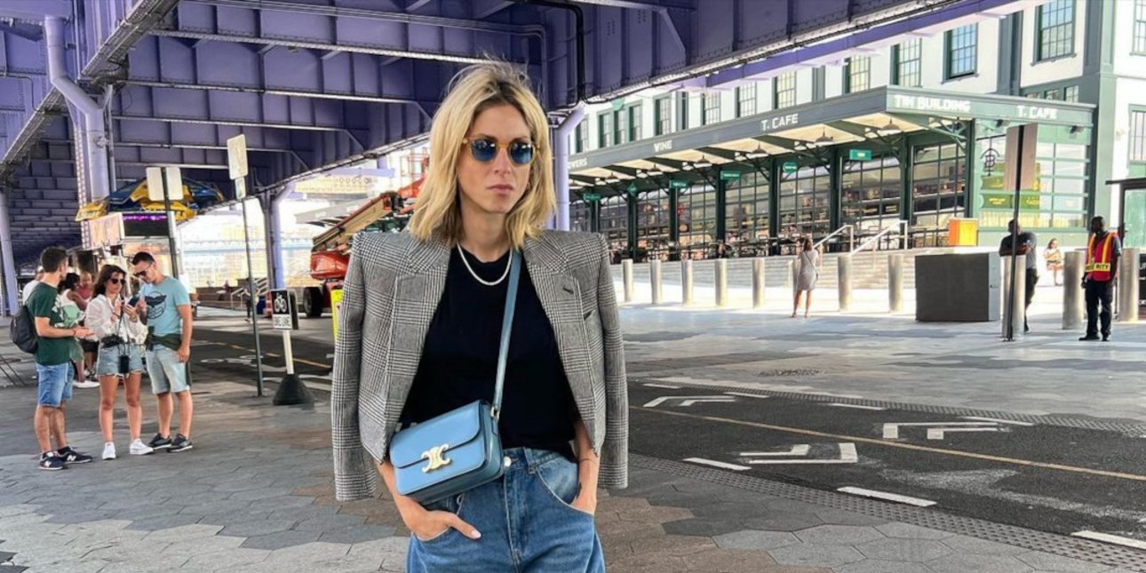 Αντίο μαύρο: Η Σοφία Καρβέλα με ζώνη από τα Μango σε στιλάτο χρώμα ...