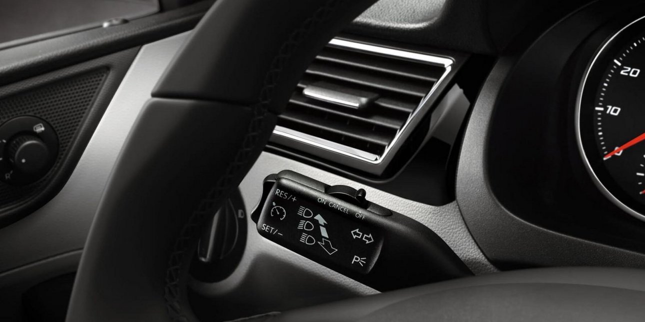 Cruise Control: Έτσι το χρησιμοποιείς σωστά και δεν καις βενζίνη ...