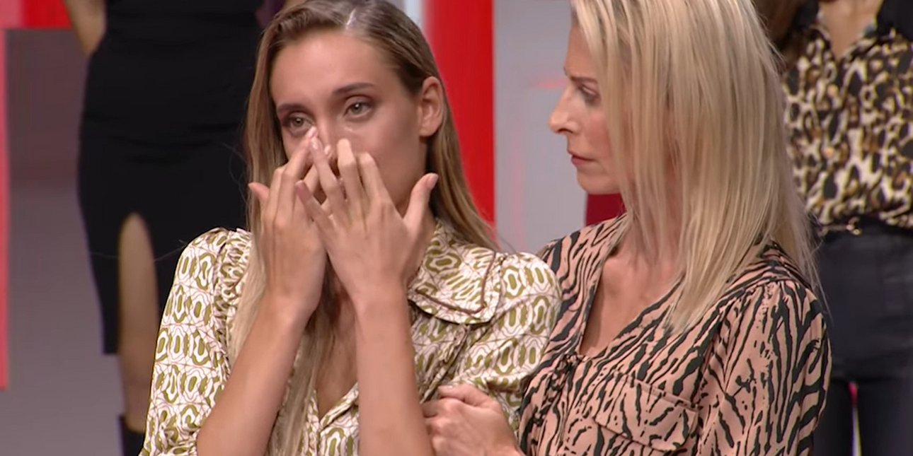 GNTM 5: Οι δύο οικειοθελείς αποχωρήσεις φέρνουν «κομμένες» παίκτριες ...