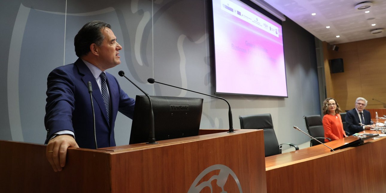 Γεωργιάδης: Συναντήθηκε με τον Αλβανό ομόλογό του -«Ήρθε η ώρα να ...