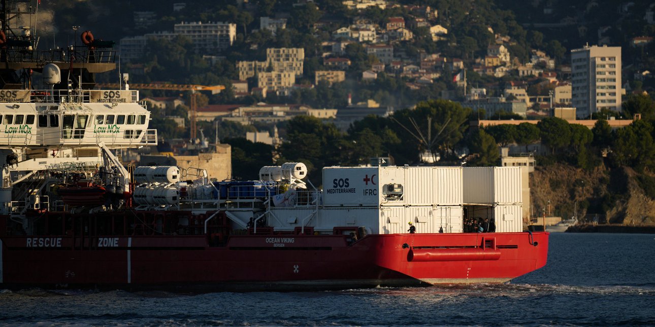 «Ocean Viking»: Νέα επιχείρηση διάσωσης 113 ανθρώπων στη Μεσόγειο ...