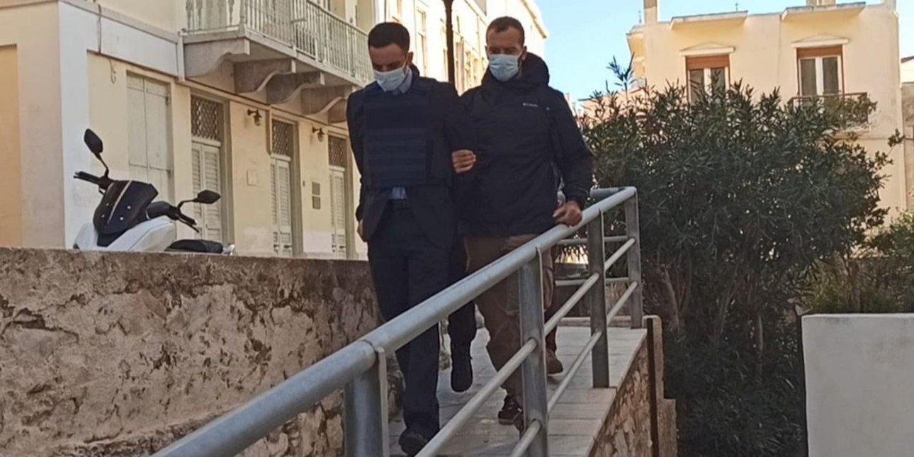 Φολέγανδρος: Ομόφωνα ένοχος ο 30χρονος για τη δολοφονία της Γαρυφαλλιάς ...