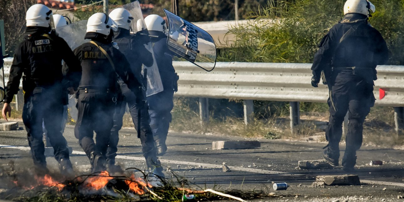 Ένταση με Ρομά σε Μέγαρα και Ζευγολατιό -Κλειστή η Αθηνών-Κορίνθου στο ...