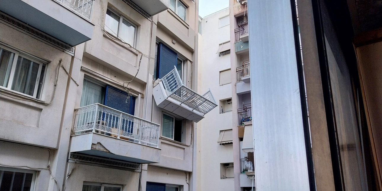 «Θαυμάζετε τον Πύργο της Πίζας και όχι εμάς;» -Κάνει και χιούμορ το ...