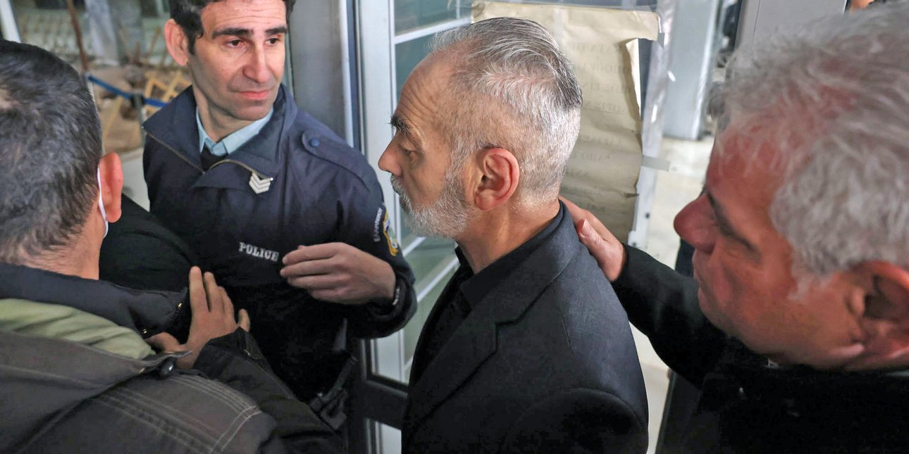 Δίκη Καμπανού: Συνεχίζεται για 8η μέρα με την κατάθεση του αστυνομικού ...