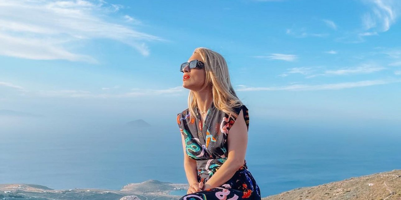 Η Μαρία Ηλιάκη με κομψό σετ ελληνικού brand στα χρώματα του καλοκαιριού -Το ιδιαίτερο print ...