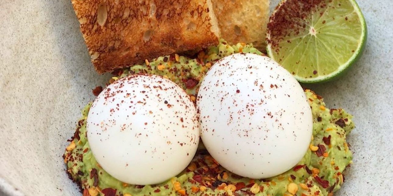 Brunch: 10+1 απολαυστικά πιάτα με αυγά στην Αθήνα -Το απόλυτο comfort ...