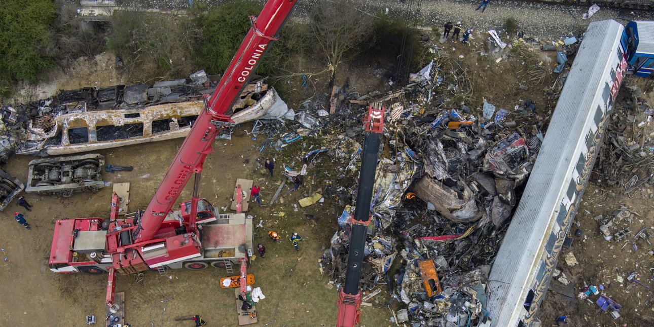 Greek lawmakers approve inquiry into former Minister over Tempe train ...