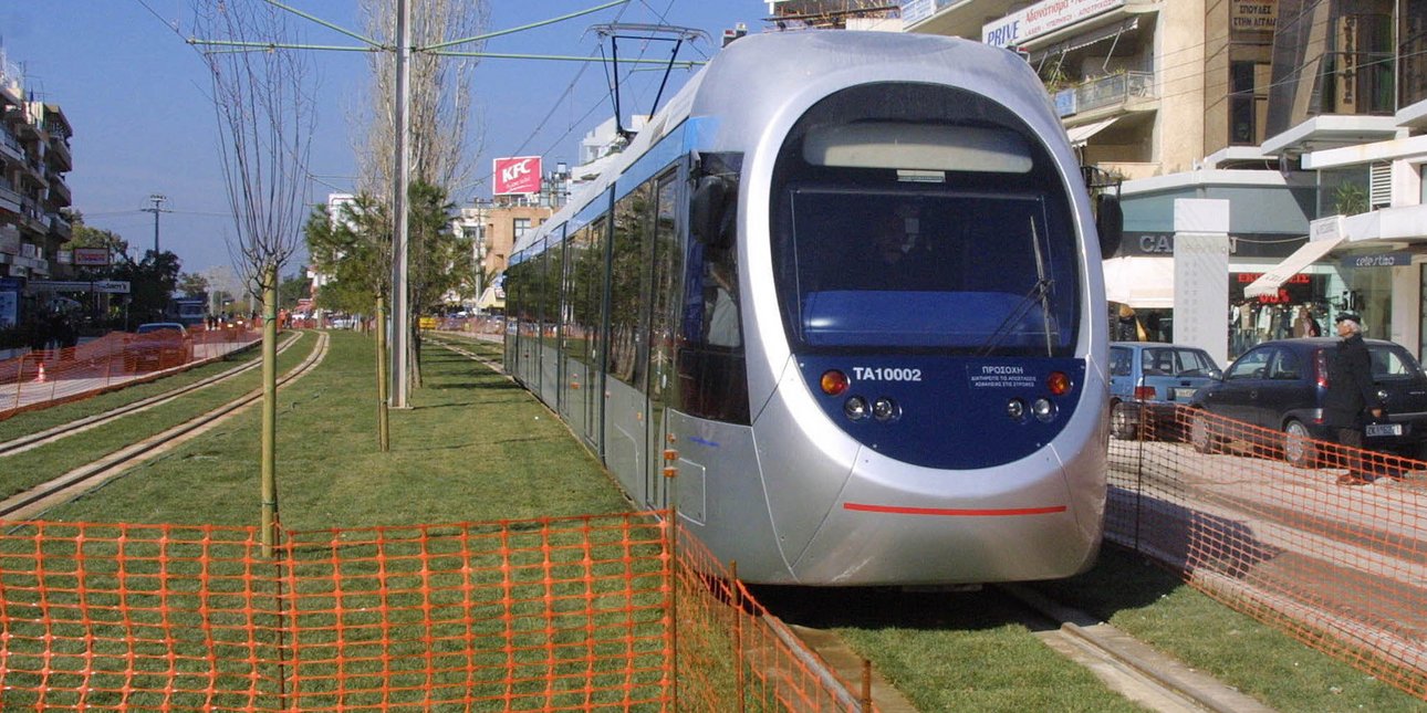 Τέλος το τραμ από τη Γλυφάδα: Σταματούν τα δρομολόγια για τους ...