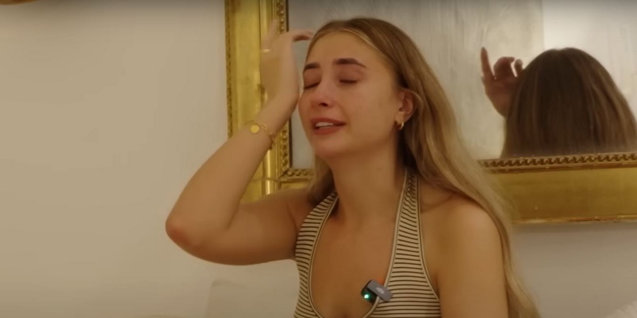 Μοντέλο του OnlyFans κοιμήθηκε με 100 άνδρες σε ένα 24ωρο -Ξέσπασε σε κλάματα περιγράφοντας την ...