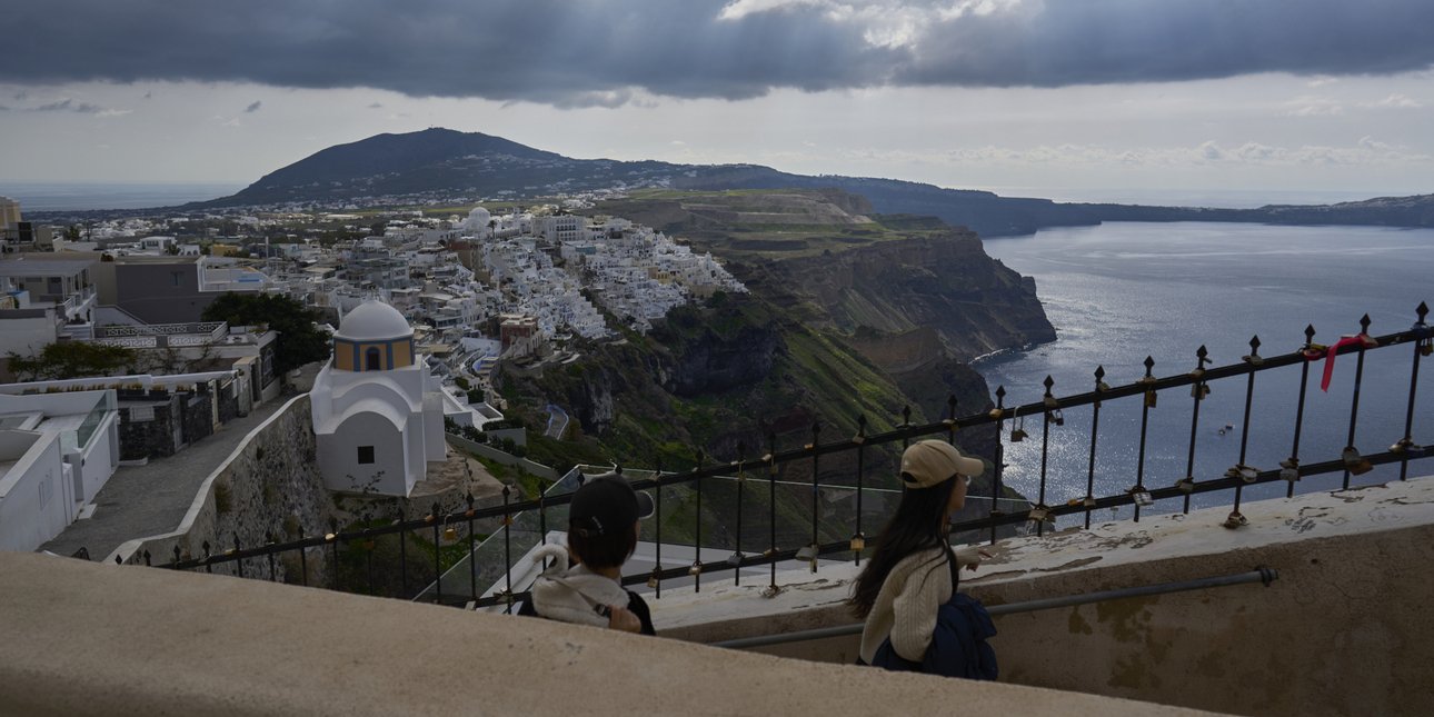Σαντορίνη: Επικαιροποιήθηκαν τα έκτακτα μέτρα, λόγω της αυξανόμενης σεισμικής δραστηριότητας ...