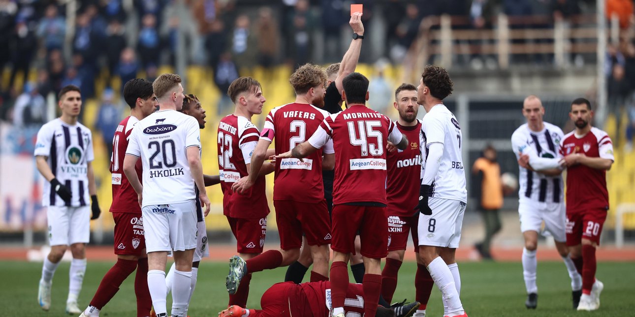 Super League 2: Ένταση στο ματς Ηρακλής-ΑΕΛ, ισόπαλο (2-2) έληξε το ντέρμπι του Α' Ομίλου ...