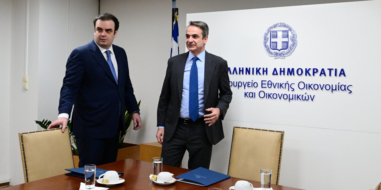 Πιερρακάκης: Η παρουσία του πρωθυπουργού στο ΥΠΟΙΚ αντανακλά την ...