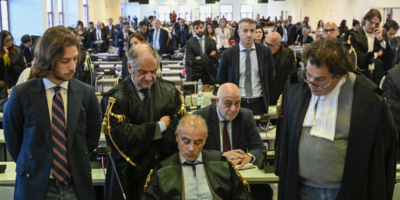 Ιταλία: Η μαφία αφήνει τους αλληλοσκοτωμούς και αναζητά συνεργασίες στα εγκλήματα -Τι καταγράφει ...