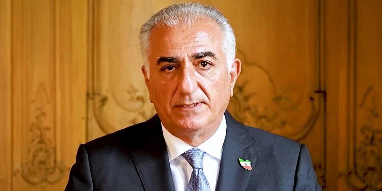 «Το καθεστώς του Ιράν έχει φτάσει στο τέλος του, απομένει μια λαϊκή εξέγερση» λέει ο γιος του ...