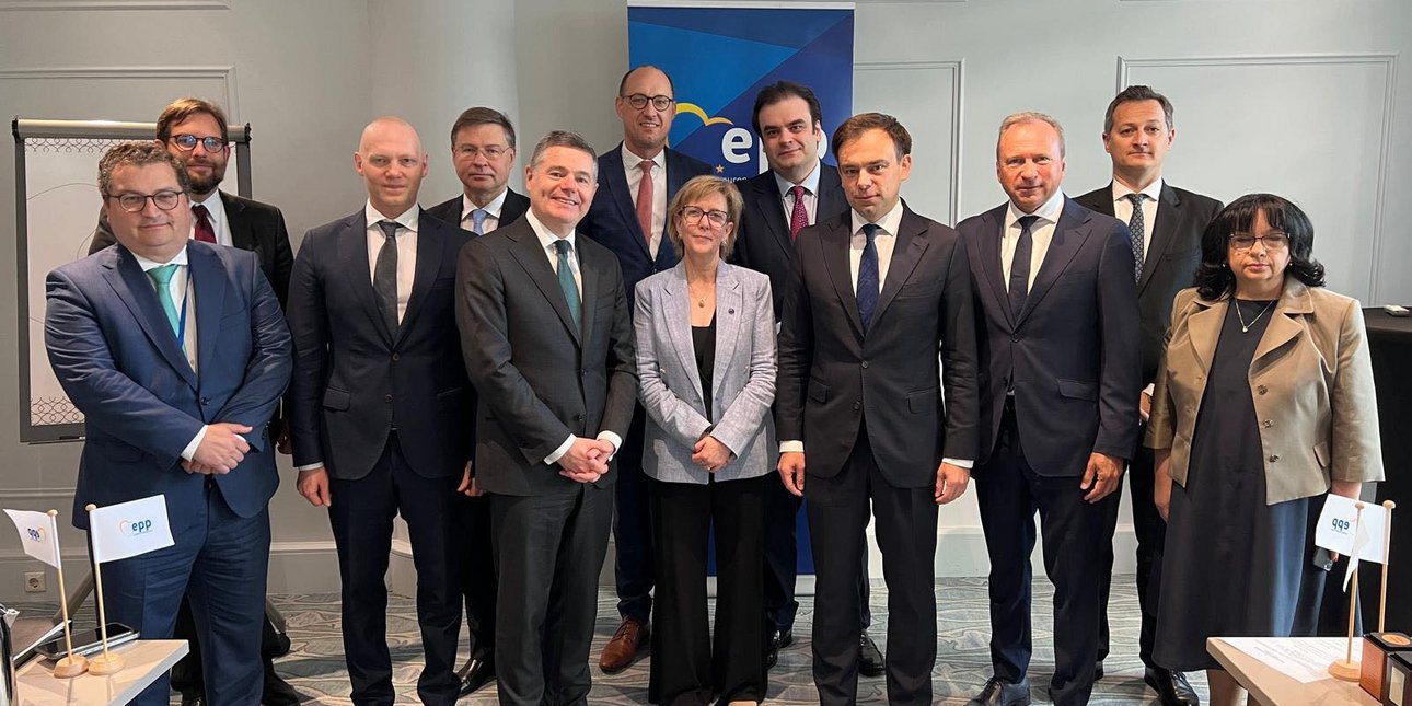 Πιερρακάκης στη συνεδρίαση ECOFIN: Πρέπει να υπάρξει μια ενιαία ...