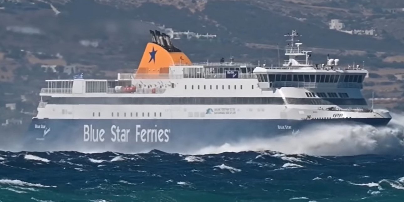 Η μάχη του Blue Star Naxos με τα κύματα και τους ισχυρούς ανέμους -Δείτε βίντεο - iefimerida.gr