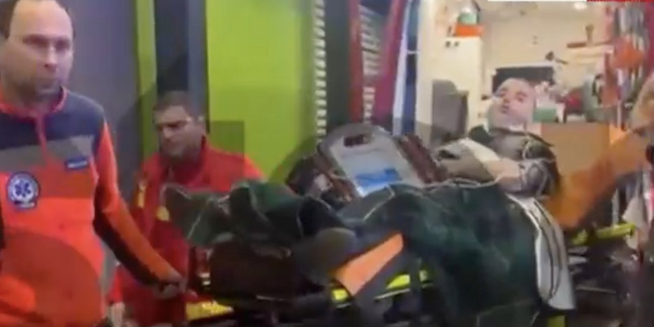 Τραυματίας οπαδός του ΠΑΟΚ σε απόλυτο σοκ στο νοσοκομείο της Ρουμανίας ...