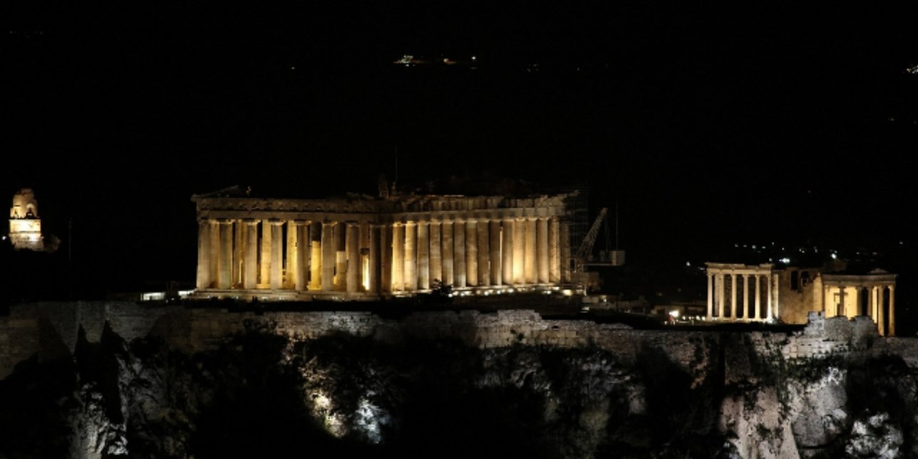 Σκοτάδι και στην Ακρόπολη -Εσβησε τα φώτα για την «Ωρα της Γης ...