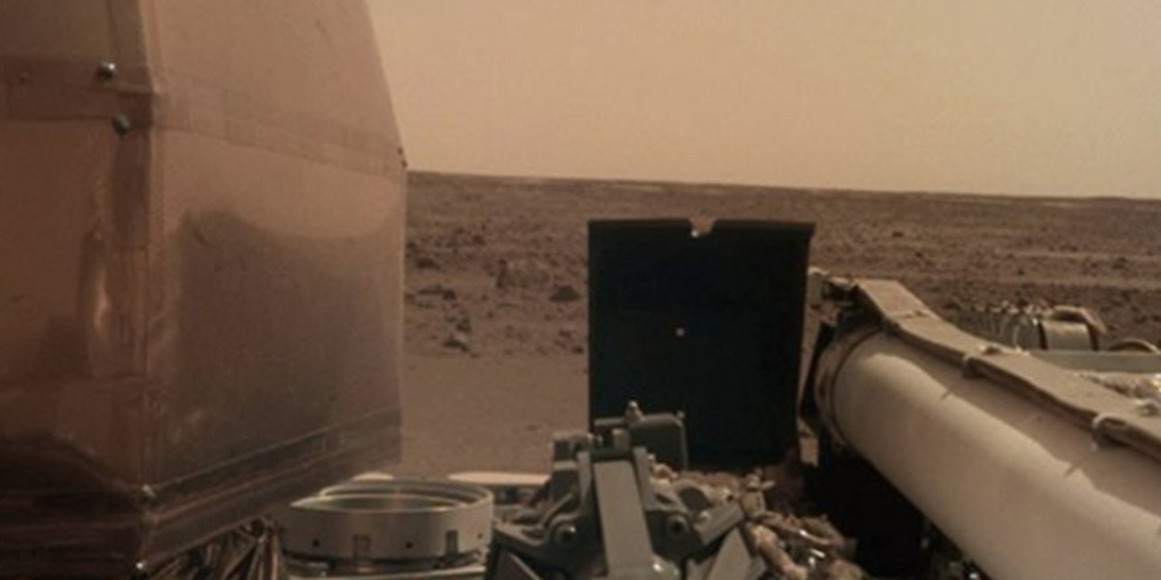 Η NASA δημοσίευσε τις πρώτες ολοκάθαρες φωτογραφίες από τον Πλανήτη Αρη ...
