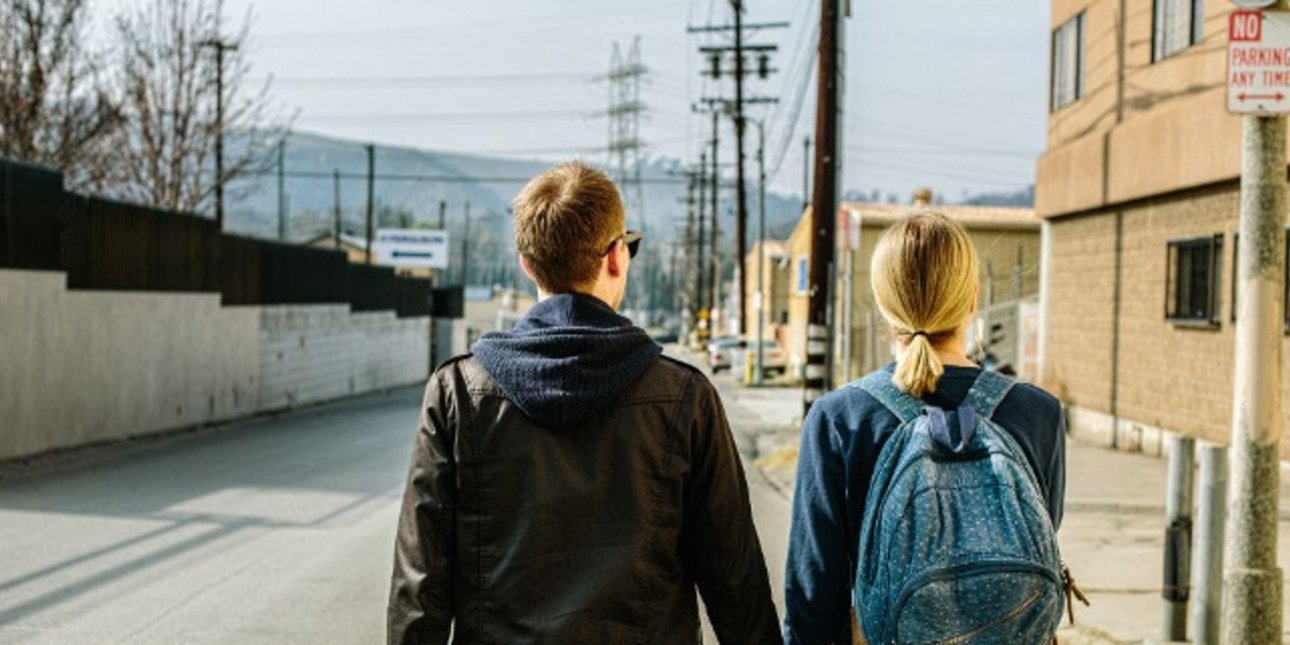 Tι είναι το «stashing» και πώς μπορεί να κλονίσει τη σχέση σου ...