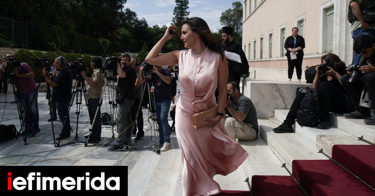 Η Ολγα Κεφαλογιάννη «την λέει» στον Μητσοτάκη για τα Γλυπτά του ...